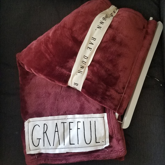 Rae Dunn | Bedding | Rae Dunn Plush Throw With Patch | Poshmark